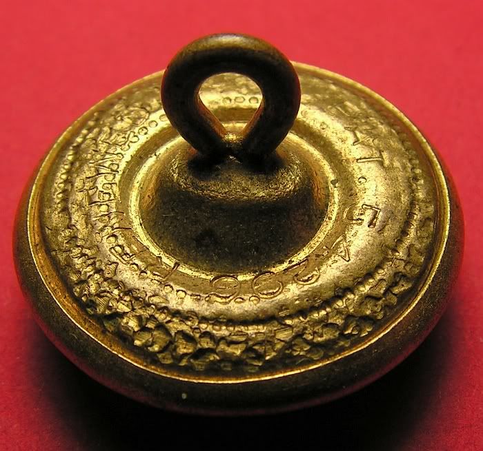 Solved- Great Seal button with the WRONG backmark? - War effort marriage! | TreasureNet.com